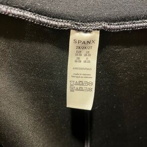 SPANX | Pants & Jumpsuits | Spanx Airessentials Striped Track Pant ...